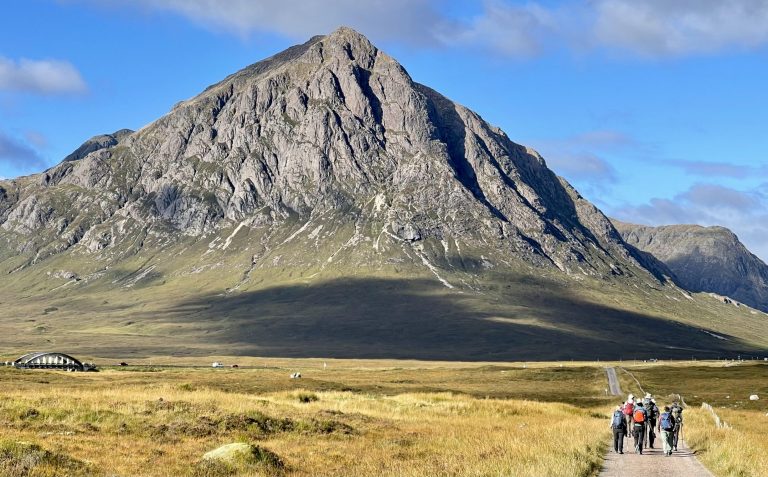 Raw Travel – Iconic walks worldwide